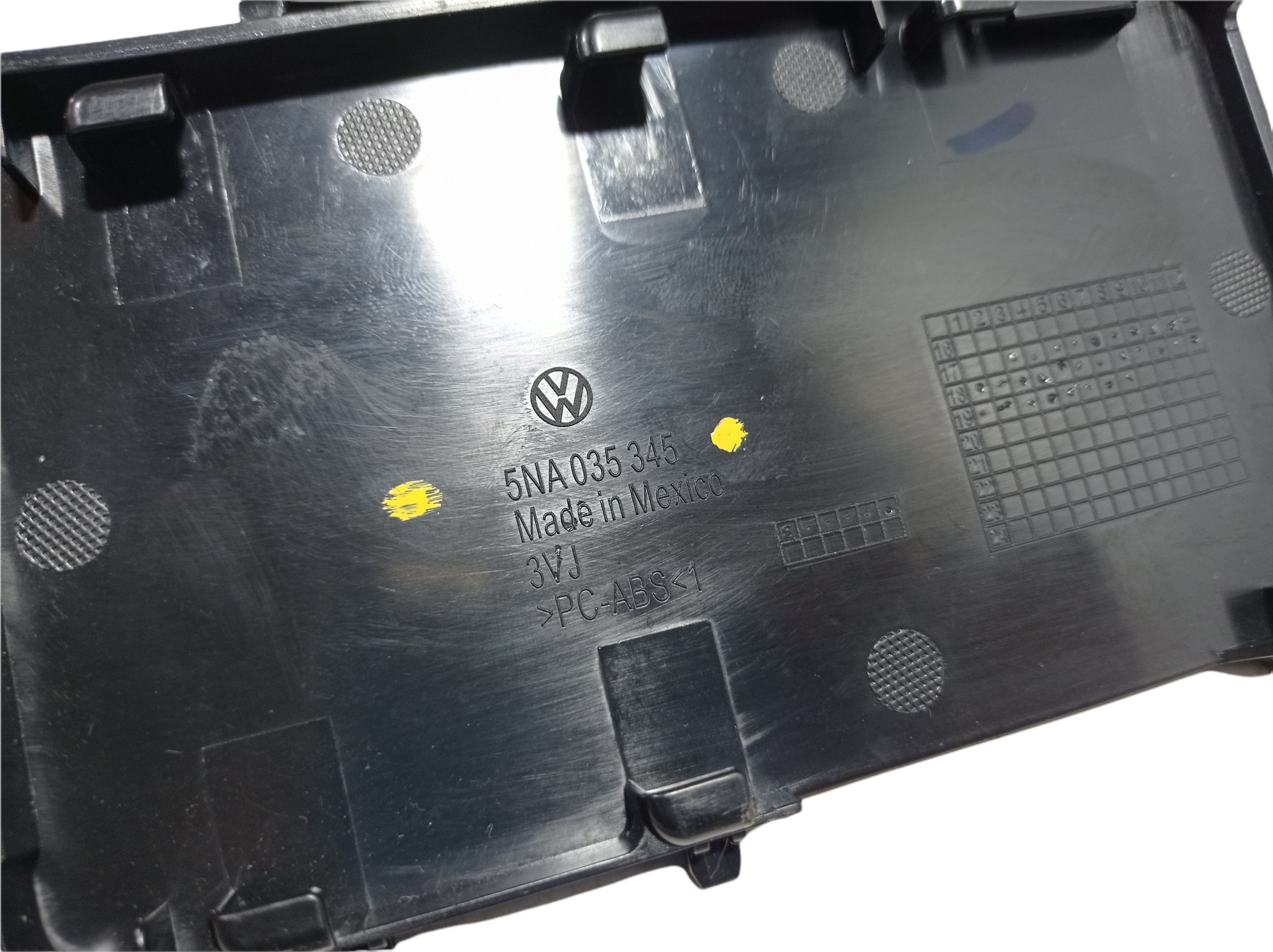 Tampa Console Interna Central Vw Tiguan 2018 A 2020 V419 – Desmache ...