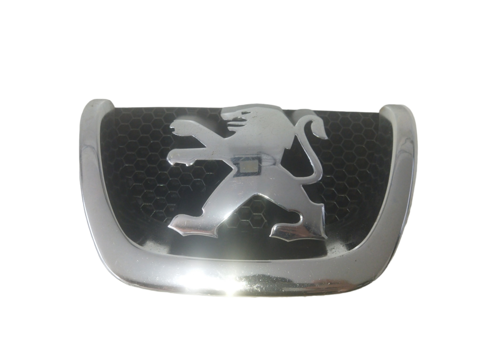 Emblema Grade Dianteira Peugeot 207 – Tatendo